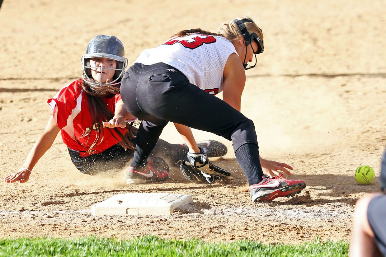 Softball: Aspen loses twice to Gunnison | AspenTimes.com
